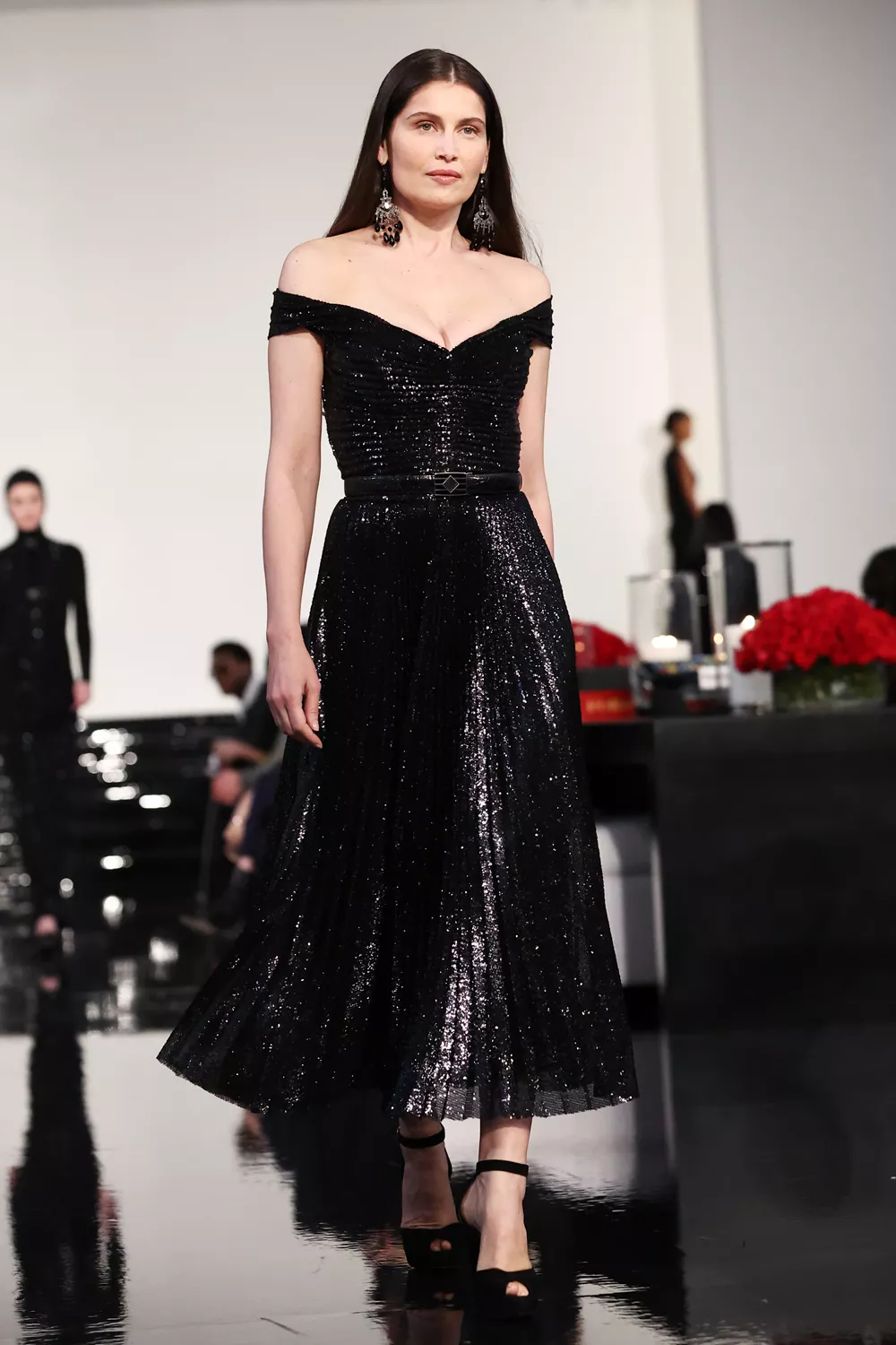 Ralph Lauren FW22 | Η συλλογή που τιμά τη διαχρονική υπέροχη του άσπρου ...