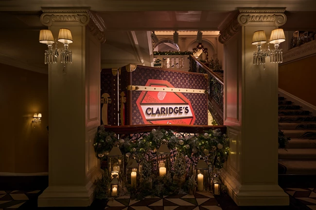 Christmas Excellence | Το εντυπωσιακό χριστουγεννιάτικο δέντρο του ...