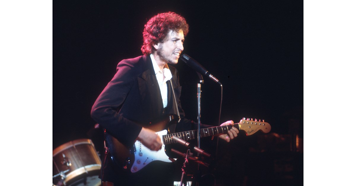 Bob Dylan, ο θρύλος της αμερικανικής μουσικής κλείνει σήμερα τα 80