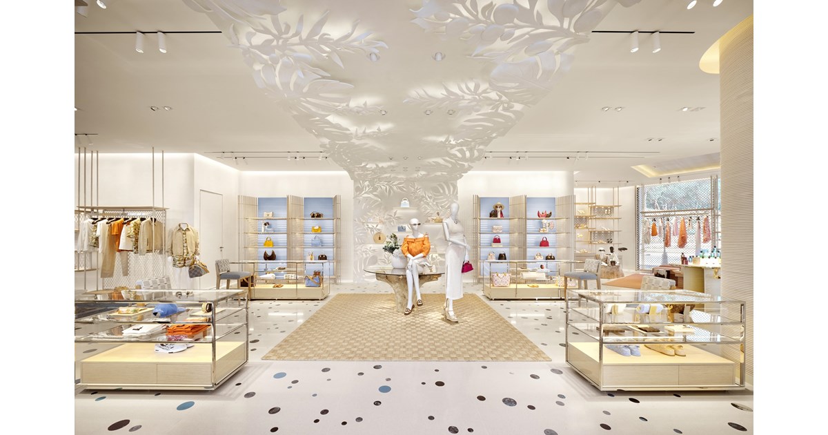 Louis Vuitton | Το νέο κατάστημα στην Astir Marina συνδυάζει τον ...