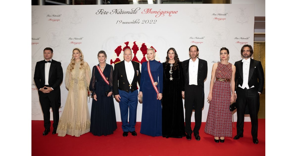 Οι εντυπωσιακές εμφανίσεις της οικογένειας Grimaldi στο gala για την ...