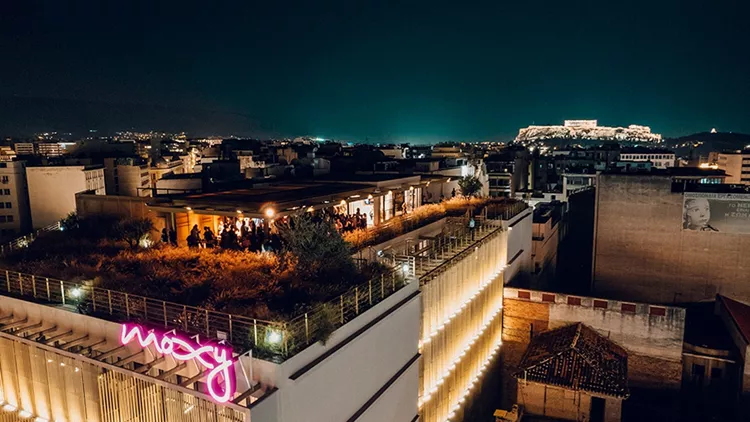 Moxy Athens City | To πιο cool ξενοδοχείο της πόλης γίνεται ο καμβάς ...